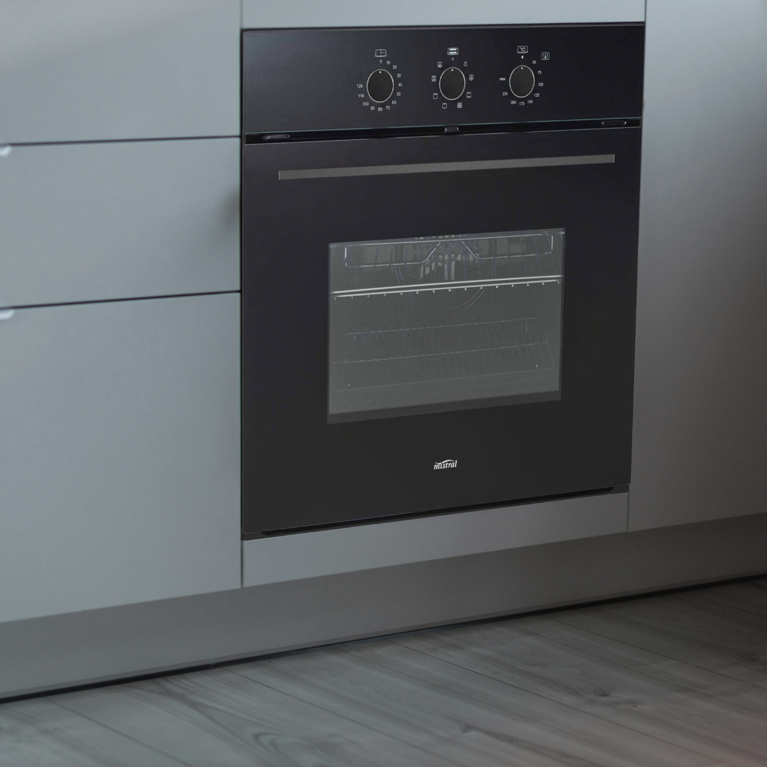 Enhance your kitchen experience using our 60cm Built in Electric Oven